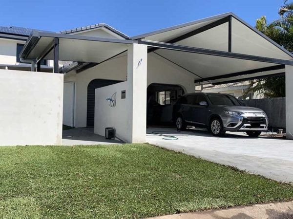 Transformation in Paradise Point - Carport, wall & grass to finish it ...